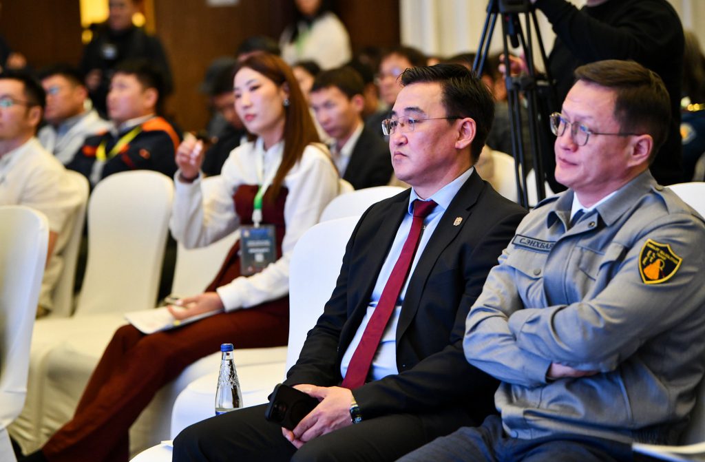 “Барилга дэд бүтцийн салбарын стандартын хэрэгжилт хяналт шалгалтын тогтолцоо” хэлэлцүүлэг