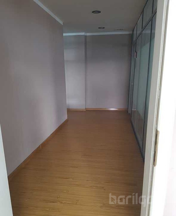 UBH CENTER-д оффис